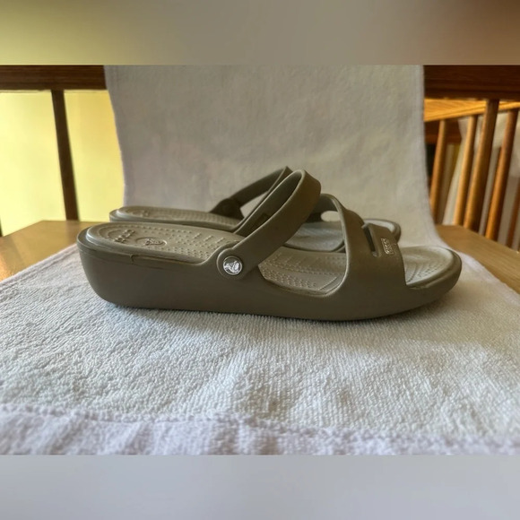 CROCS | Shoes | Crocs Wedge Slides Size 8 Wide | Poshmark